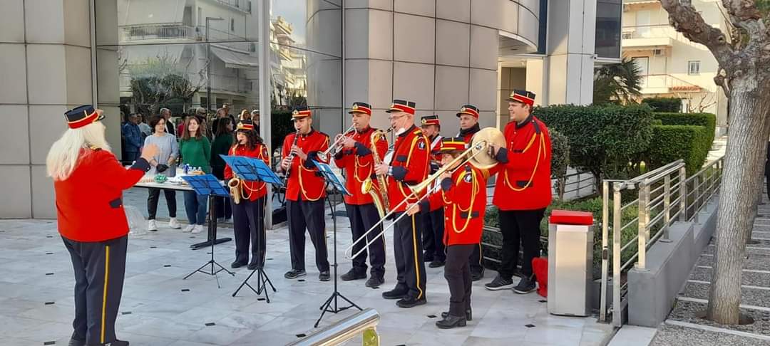 Η φιλαρμονική του Δήμου Ιλίου θα παιανίσει τα κάλαντα στους δρόμους της ...